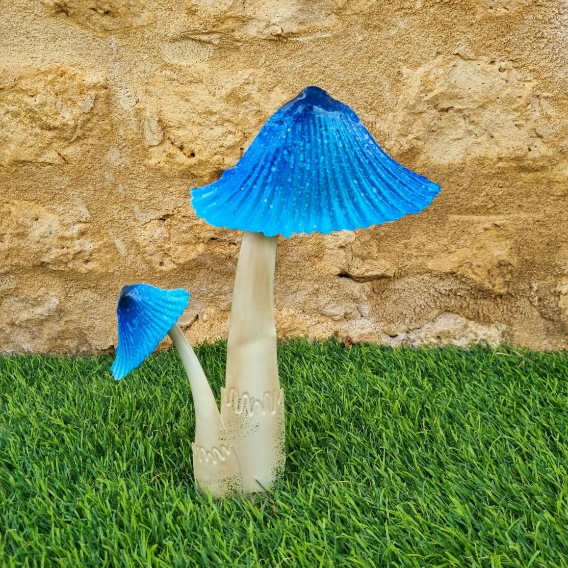 Champignons en fer en duo colorés bleu 8,90 € LEZARD DU JARDIN